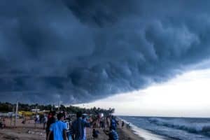 Storm Symbolism (11 Meanings in Literature & Dreams)