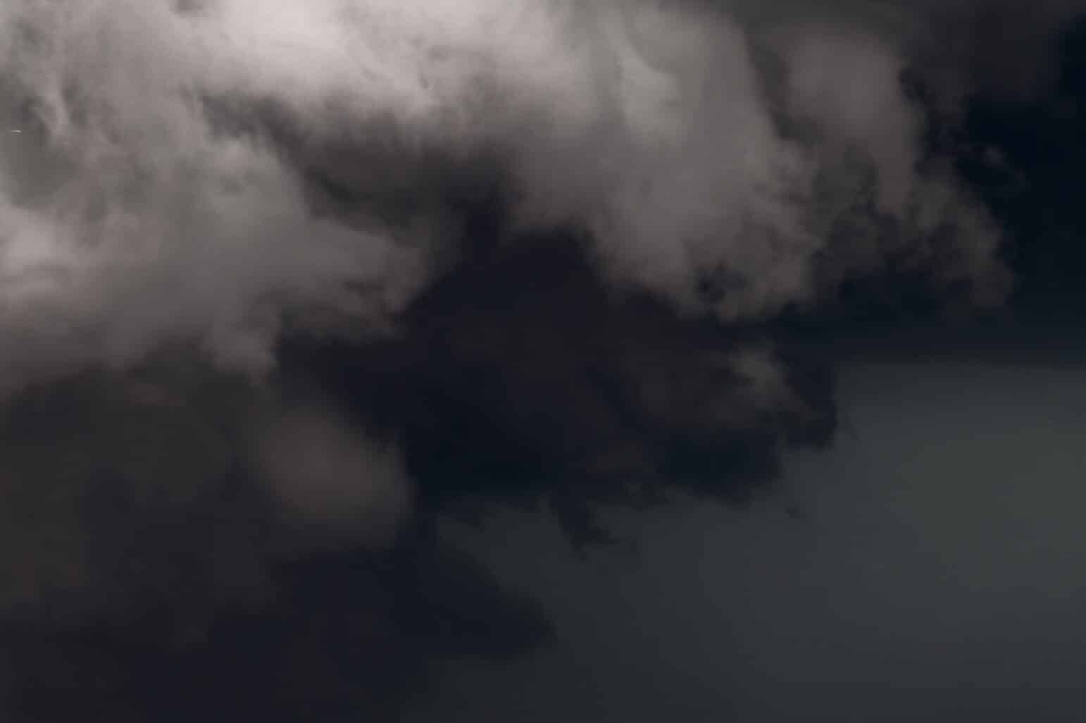 Storm Symbolism (11 Meanings in Literature & Dreams)