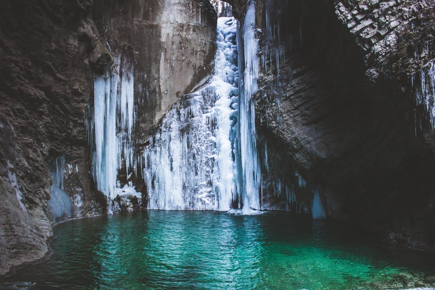 Waterfall Symbolism and Dream Meanings (Calmness and Purity)