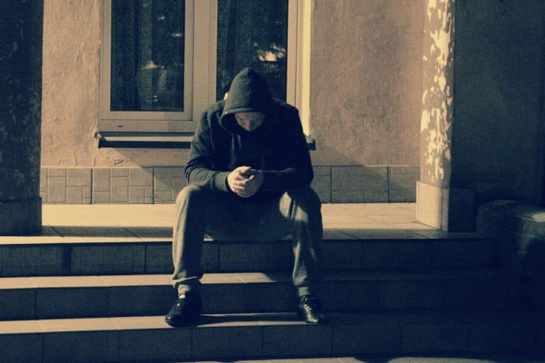 15 Best Loneliness Metaphors, Similes and Analogies (2022)