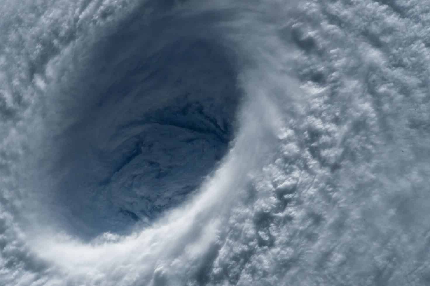 Hurricane Symbolism (7 Meanings in Dreams and Literature)