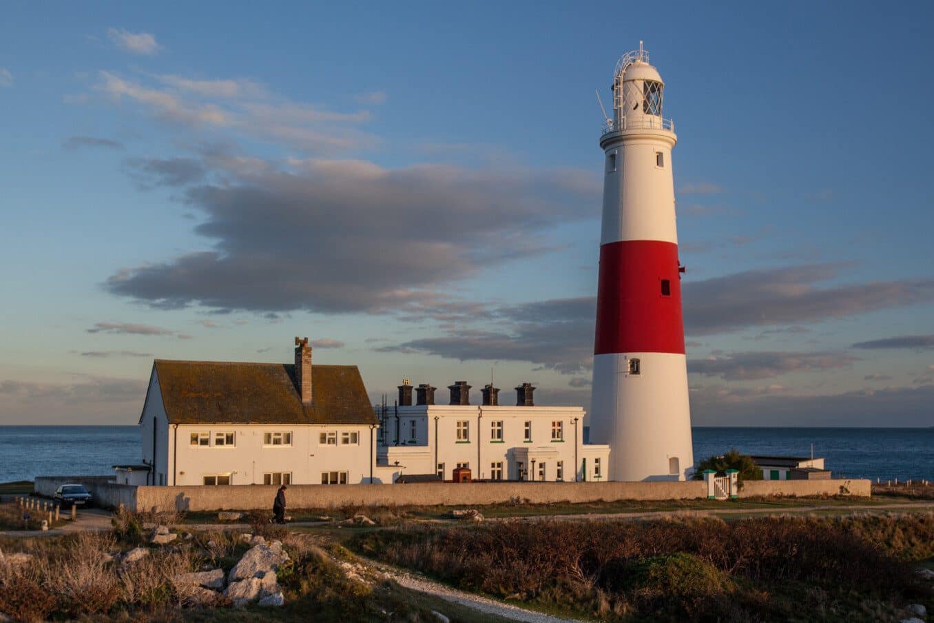 Lighthouse Symbolism (12 Top Meanings) in Books & Dreams