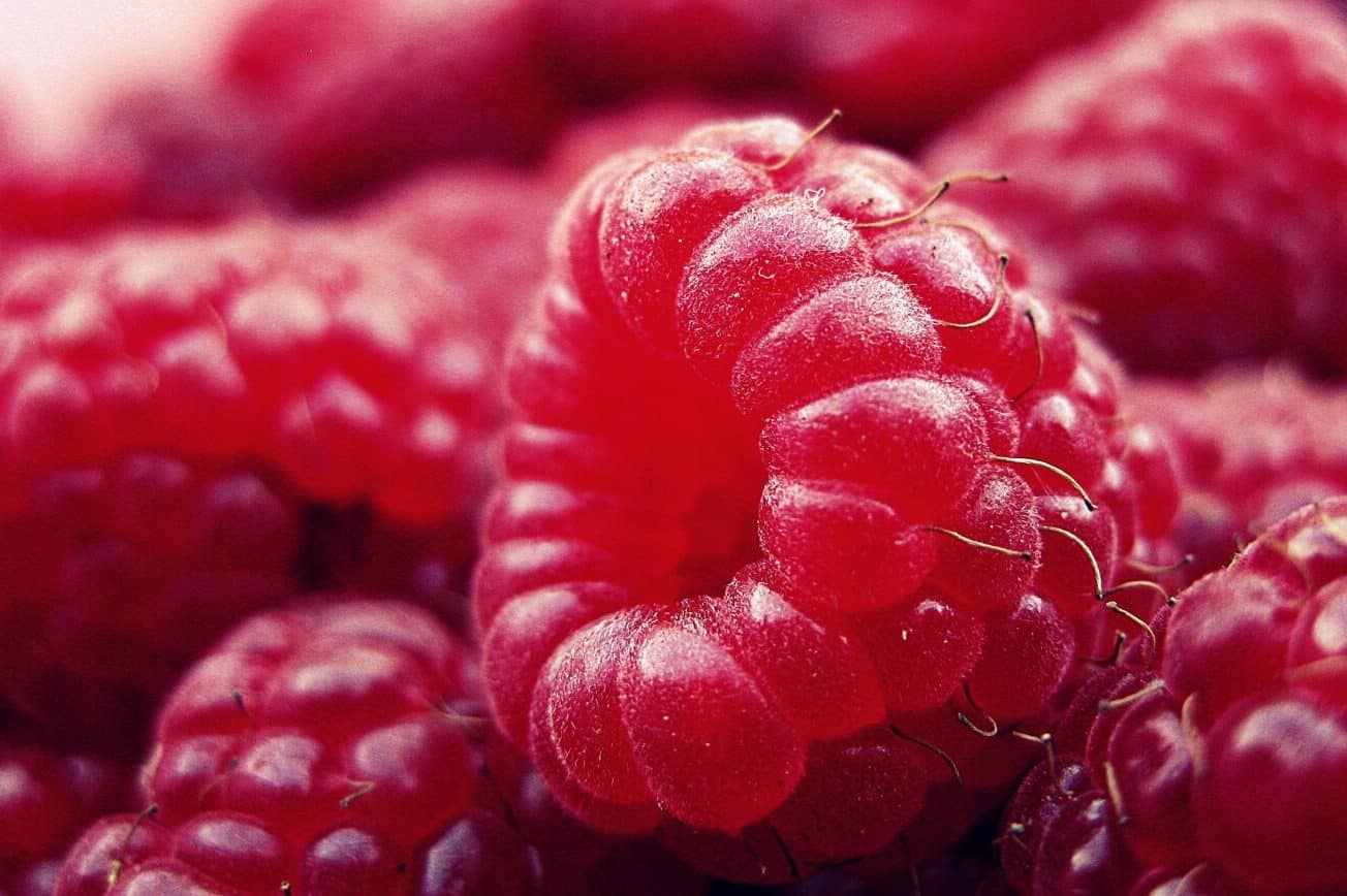Raspberry Symbolism & Spiritual Meaning (Kindness & Love)