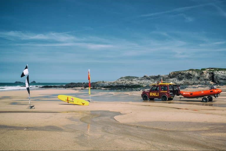 21 Best Ocean Metaphors & Similes (2022)