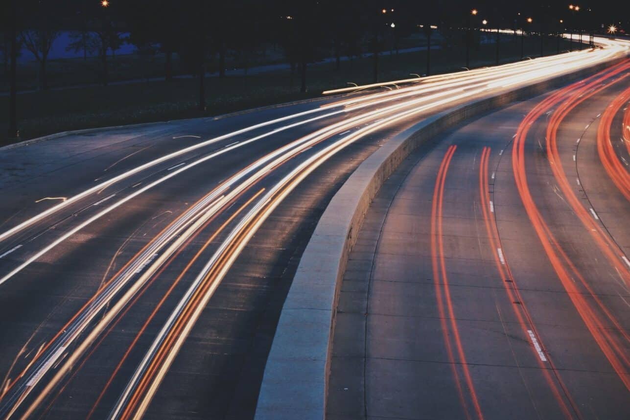 17 Fast & Speed Metaphors, Idioms and Similes (2022)